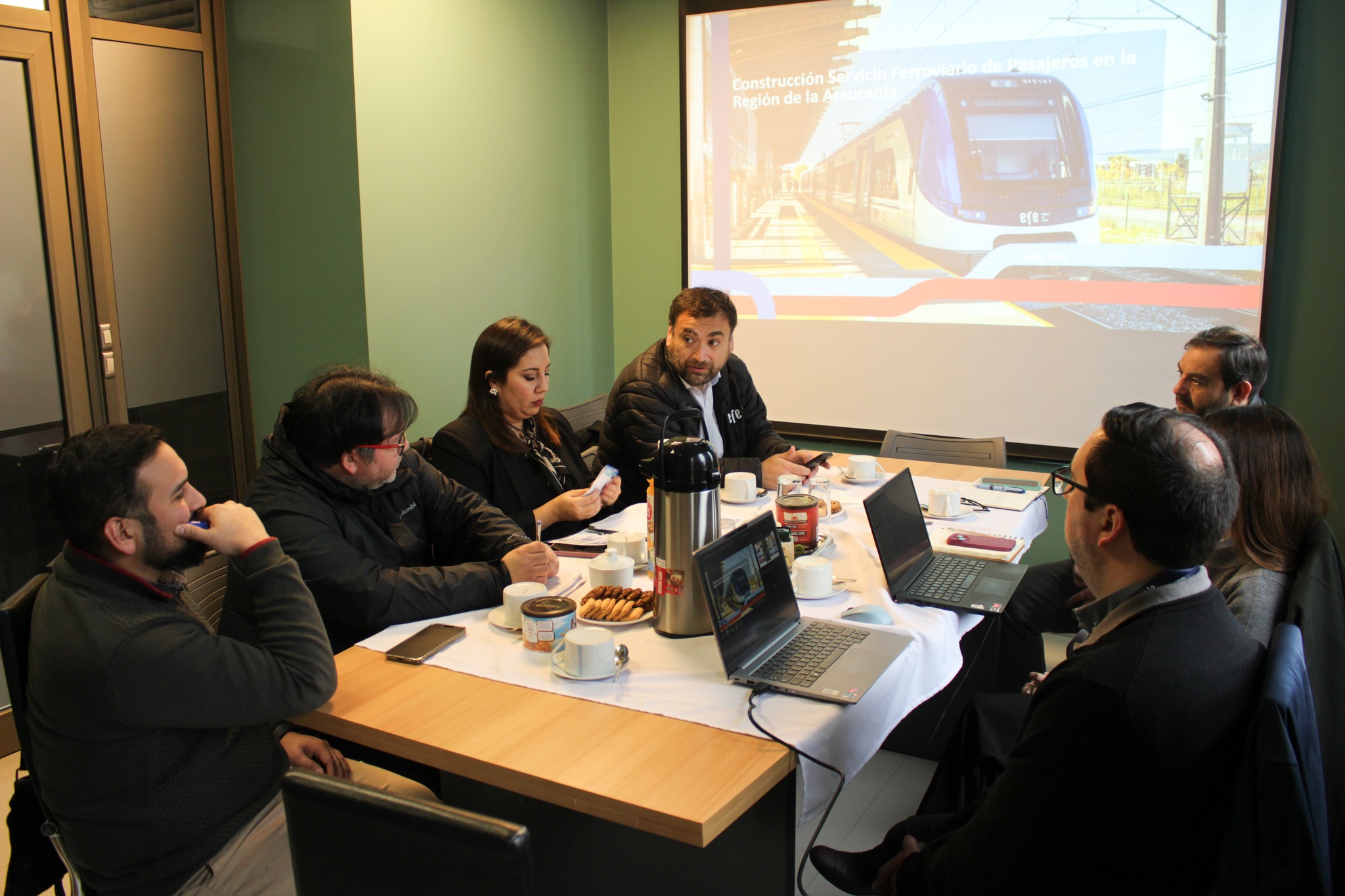 ¡Gorbea se prepara para escuchar el silbato del tren! Avanza proyecto que podría traer el ...